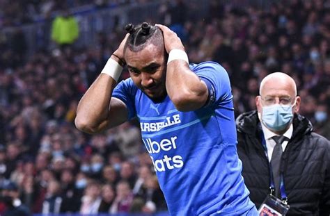 Dimitri Payet victime d un jet de bouteille Vidéo Dailymotion