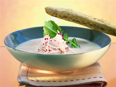 Cream Of Radish Soup With Breadsticks Recipe Eat Smarter USA