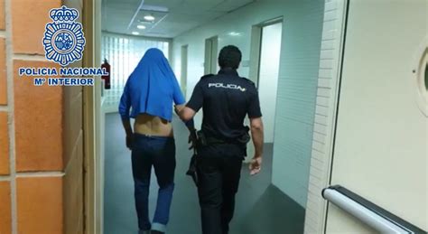 Detenido un hombre por robar con violencia a una mujer y al día