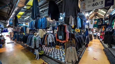 11 Tempat Belanja Hits Di Bangkok Thailand Cocok Buat Berburu Oleh