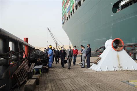 Canale Di Suez Portacontainer Incagliata Traffico Bloccato Per