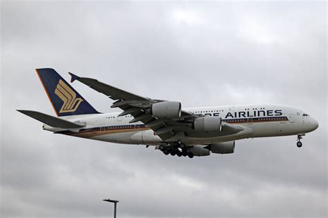 Singapore Airlines V Skr Airbus A Msn Juli