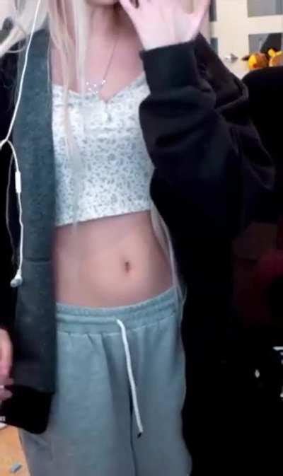 Blonde Emiru Stream Offlinetvgirls Redd Tube