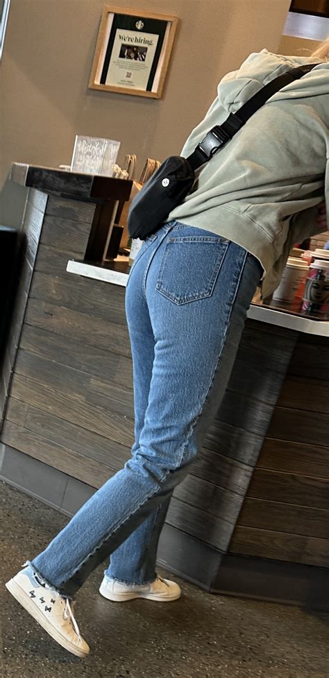 Super Sexy Milf And College Offspring With Nice Tight Asses In Jeans Tight Jeans Forum