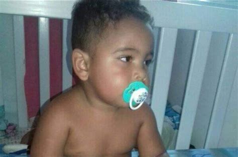 Crian A De Dois Anos Morre Atingida Por Bala Perdida Em Barra Mansa