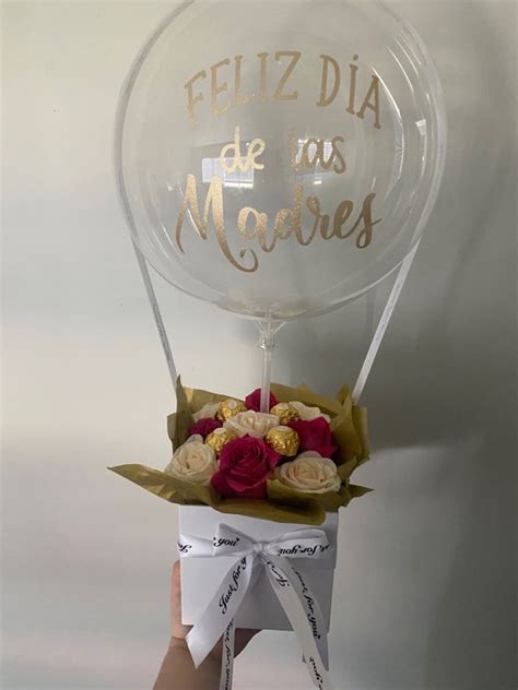 Día de las Madres Cómo hacer un arreglo floral con globo DIY