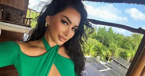 Quién es Sarah la modelo con la que Peso Pluma engañó a Nicki Nicole