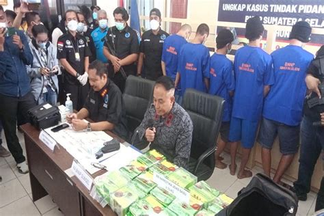 Bawa Sabu 15 33 Kg Sindikat Narkoba Jaringan Aceh Dibekuk Di Exit Tol