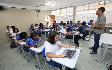 Estado convoca mais 118 professores para Educação Básica Profissional