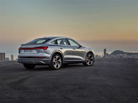 2020 Audi E Tron Sportback Sleek SUV Coupe Debuts With 355 Hp 561 Nm