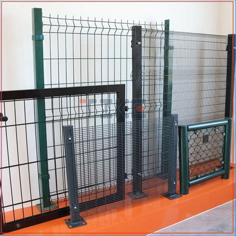 PVC Coated Galvanized Welded Wire Mesh Security Fence Fence Panel