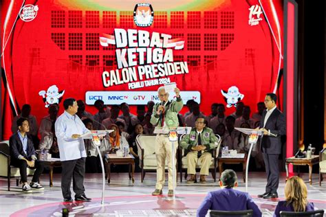 FOTO Potret Tiga Capres Ikuti Debat Ketiga Pilpres 2024