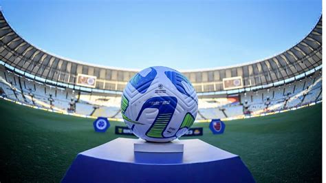 Flamengo x Cruzeiro veja escalações do jogo pelo Brasileiro