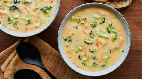 Crème de brocoli au fromage cheddar Savourer x Mordu