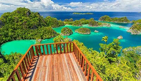 10 Tempat Wisata Unik Di Papua Yang Wajib Dikunjungi Tentik