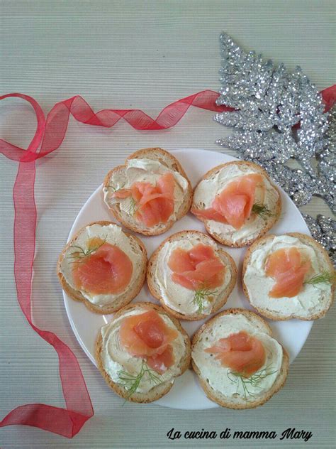 Tartine Al Salmone E Formaggio Alle Erbe La Cucina Di Mamma Mary