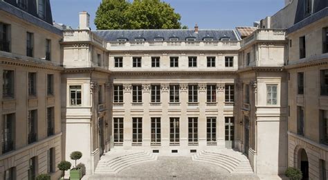Cabinet dA Oudéa Castéra Cécile Laloux devrait devenir conseillère