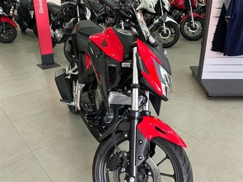 Ficha técnica preço e performance da Honda CB 300F Twister 2024