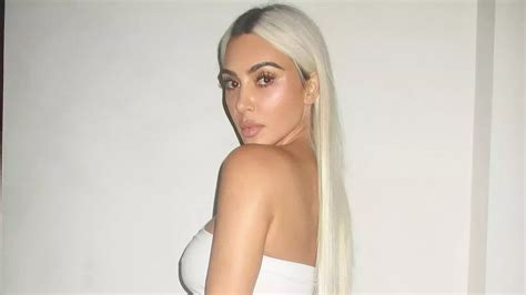 Tvshowbiz Kim Kardashian Makes Jaws Drop As She Flaunts Her Famous
