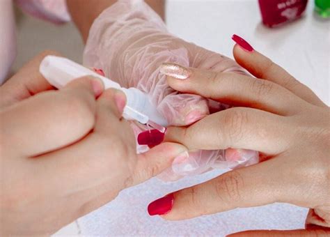 Esmaltação saiba como fazer o produto durar muito mais nas unhas