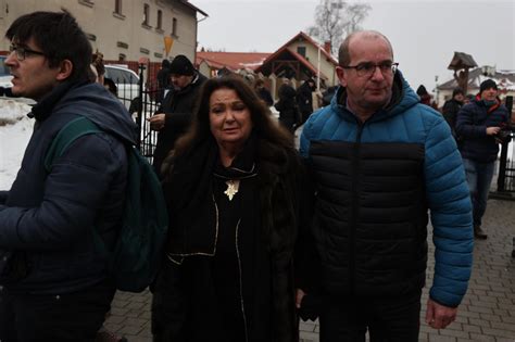 Zy Na Pogrzebie Ks Tadeusza Isakowicza Zaleskiego Anna Dymna P Aka A