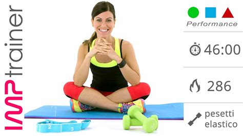 Allenamento Total Body Con Pesi Ed Elastico Gambe Glutei E Braccia