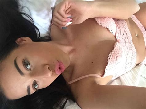 Alleinerziehende Mami sucht Ihn für private Sextreffs in Genf