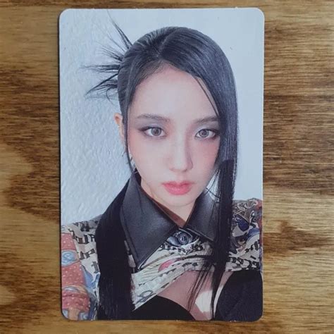 JISOO OFFICIAL PHOTOCARD BlackPink 2nd Album Born Pink Box Set Ver