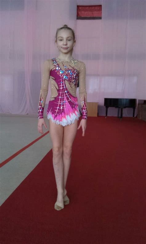 Rave Style Fashion Raves Swag Moda Fashion Styles Fashion Illustrations Outfits