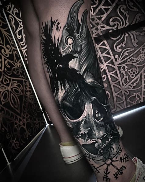 Erstaunliche Nordische Raben Tattoo Designs Und Bedeutungen Inspiriert