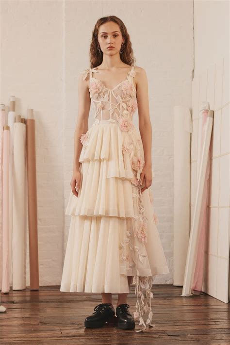 Alexander McQueen Resort 2018 Shown 13th November 2017 Fashion Show