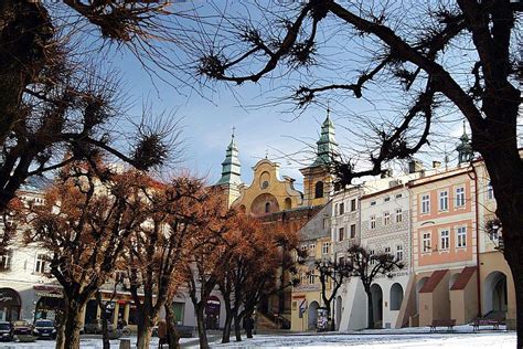 Rynek w Przemyślu przed przebudową Garnek pl