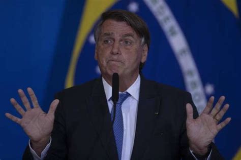 Bolsonaro gastou R 27 6 milhões no cartão corporativo