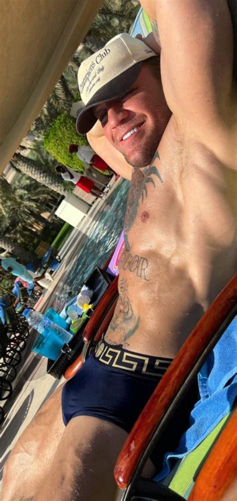 VIRALES DE FAMOSO On Twitter Conor McGregor Https T Co