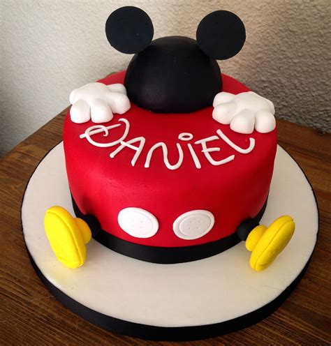Mickey And Minnie Birthday Cakes