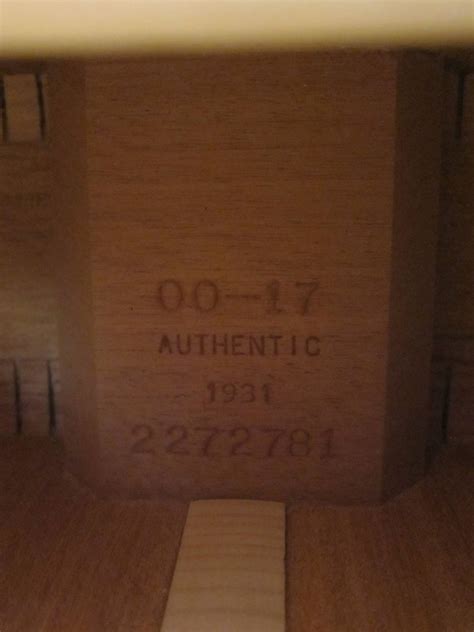 Minty Martin Authentic Natural Mahogany Ohsc