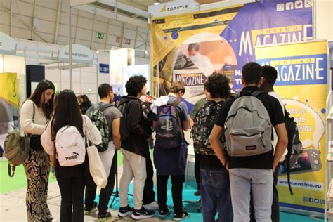 Ensino Magazine na Futurália prémios e muita informação