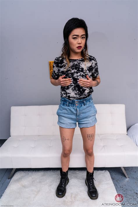 ATK Petites Roxane Lee Photo 4 21 X3vid