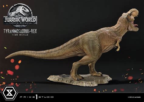 BEMS JURASSIC WORLD FALL KING Tyrannosaurus Rex Statuette