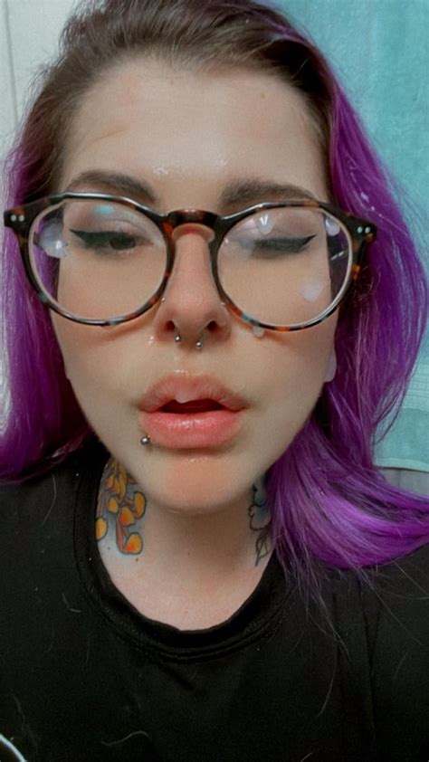 He Tells Me I Have Such A Cute Face To Cum On Rcuminhair