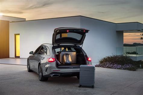 Edel Kombis Mercedes E Klasse T Modell Oder BMW 5er Touring