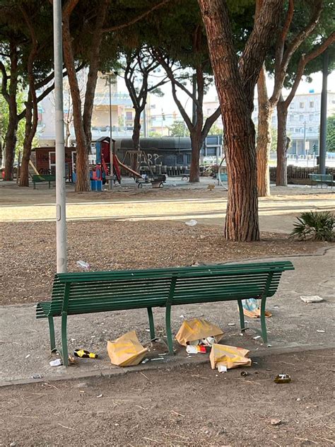 Messina La Villetta Quasimodo In Stato Di Degrado Ecco Come Si
