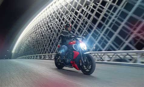 2023 Ducati Diavel V4 Guide Total Motorcycle