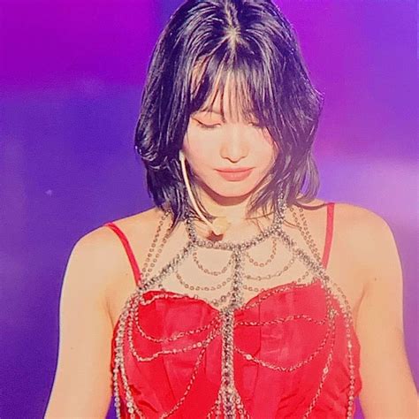 Twice Momo Osaka Showcase Pictures Of Momo Park Jin Young Maur Teen Romance Twice Kpop