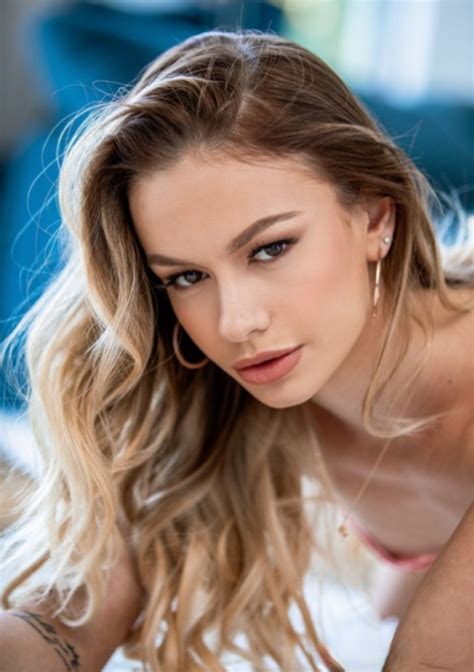 Naomi Swann Wiki Bio Net Worth Boyfriend Height Weight Age
