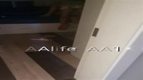 AAlife息子の寝室のドアの前で裸になって夫とセックスし夫の性器をしゃぶる TOKYO Motion