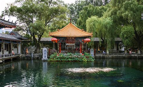 天下第一趵突泉高清图片下载 正版图片500742358 摄图网