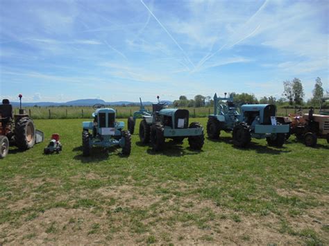 Montbarrey Mai Exposition De Tracteurs Anciens