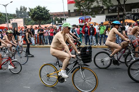chilango GALERÍA Así se puso la rodada nudista 2015