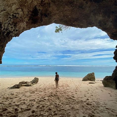10 Pantai Tersembunyi Di Bali Yang Sepi Turis